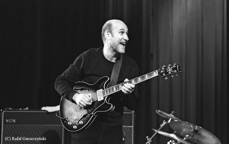 Subiektywny Dziennik Muzyczny: John Scofield - A Moment's Peace