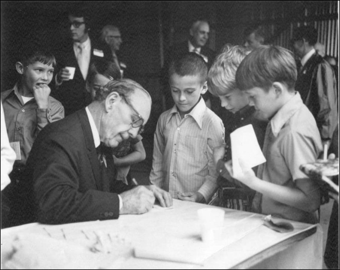 Growing Up In Waldron: The Whole School Goes To Lake Hinkle