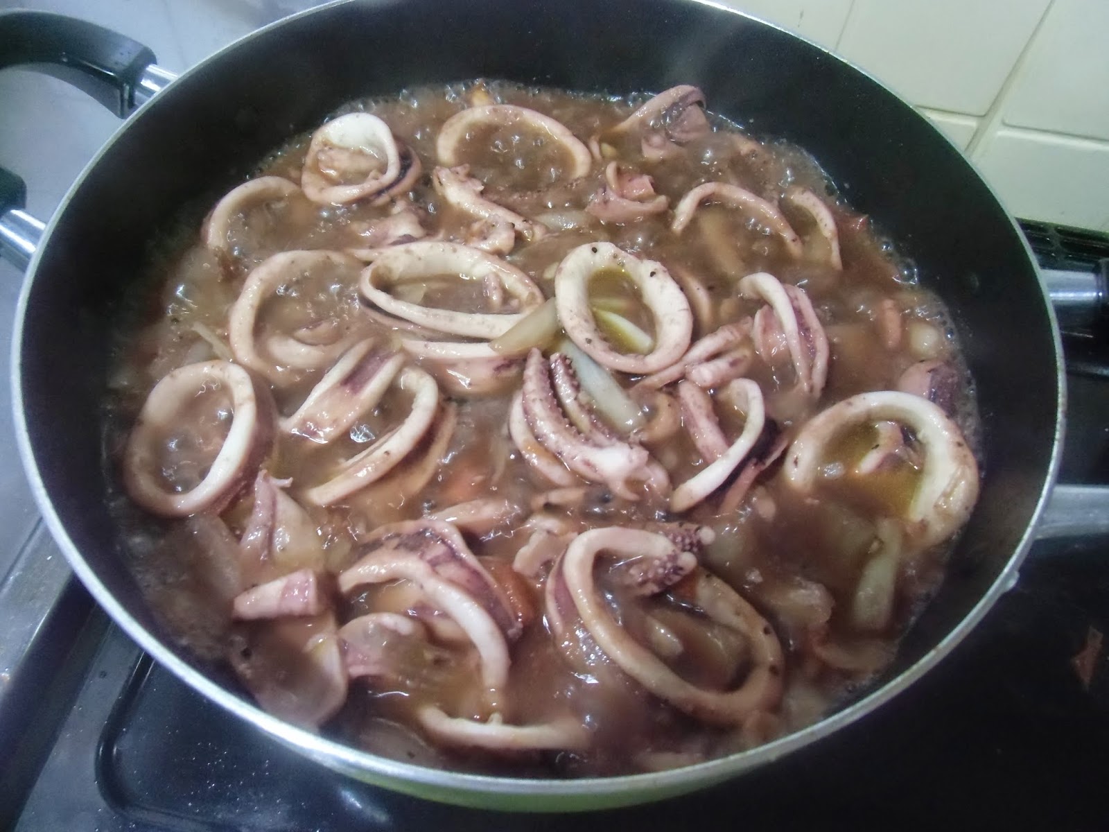 "Nette Cooking": "Adobong Pusit"