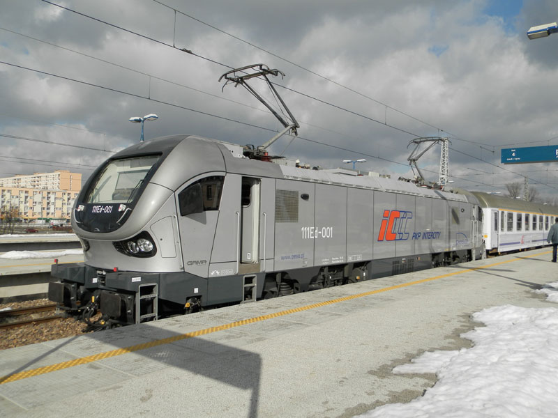 TOMO1976: Lokomotywa 111Ed Gama Maraton