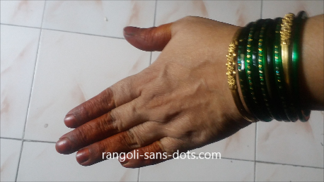 Marudhani - Traditional mehndi or henna designs for hands | Kolam by ...