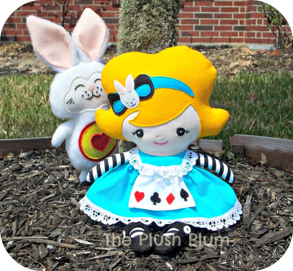 The Gangstress Ladies' Tutorials: Featured Crafter- The Plush Plum