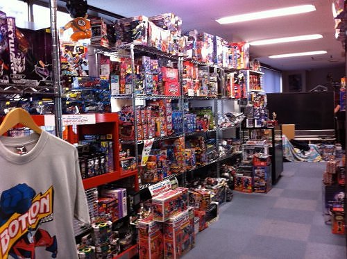 Heroic Decepticon: Heroic's Osaka Transformers toy shopping guide