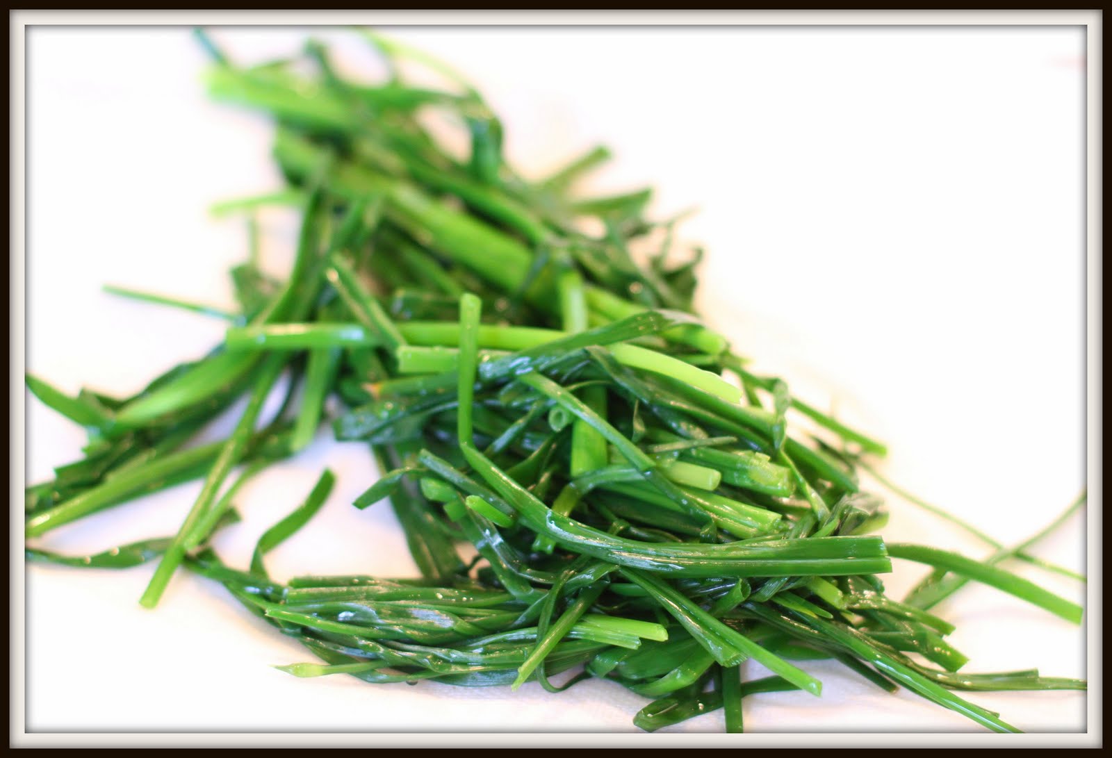 Desperate Gardener: Chive Oil