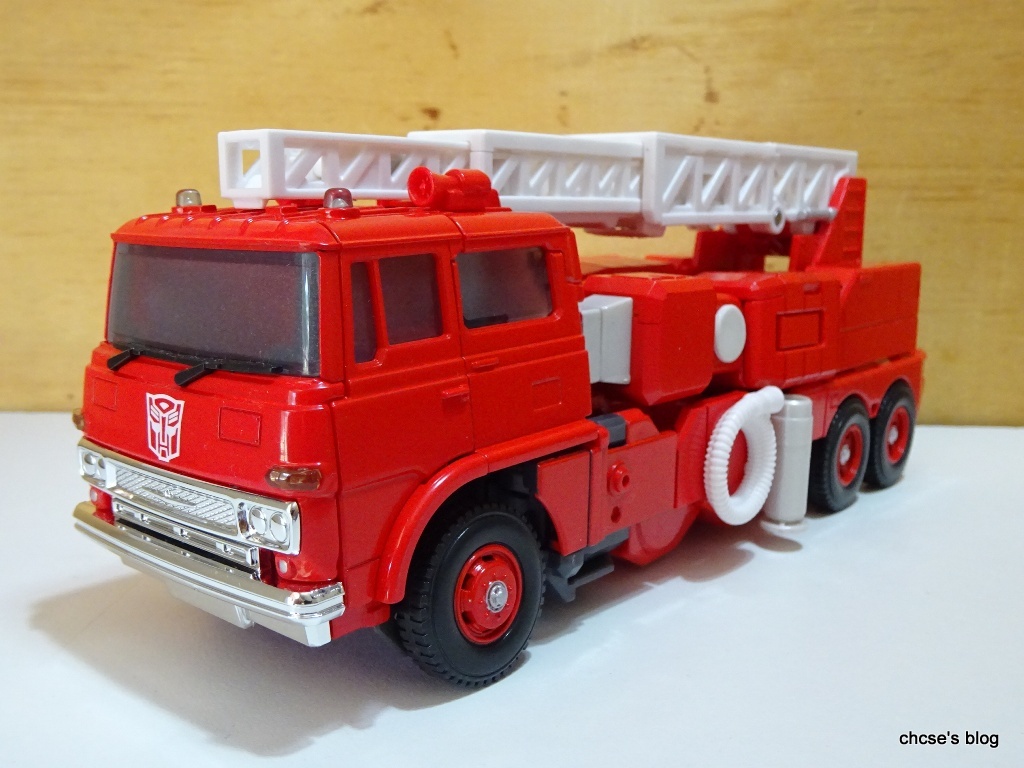 ChCse's blog: Toy Review: Transformers Masterpiece MP-33 Inferno