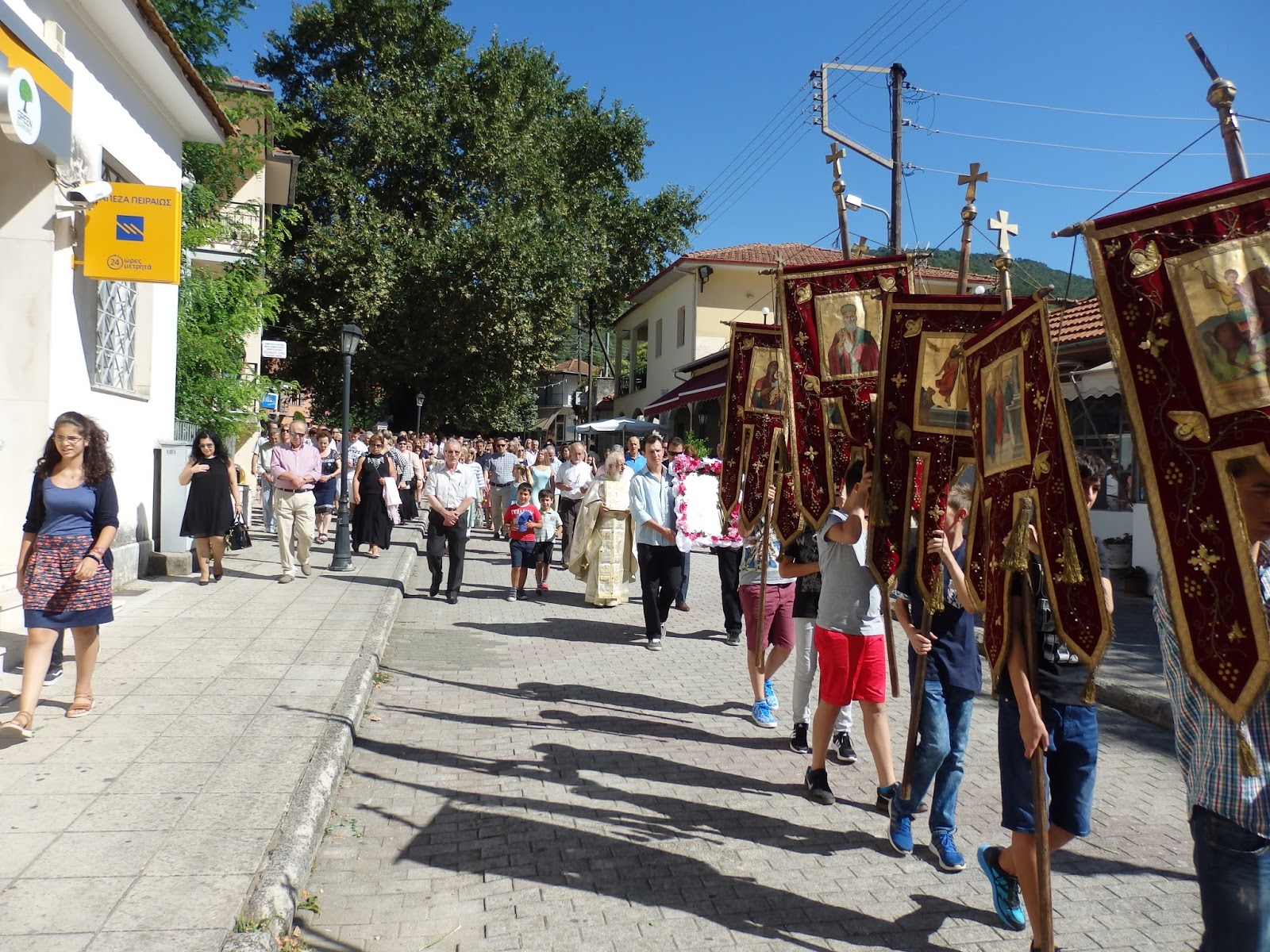 Μένουμε ... Δελβινάκι : 15 Αυγούστου, στο χωριό μας