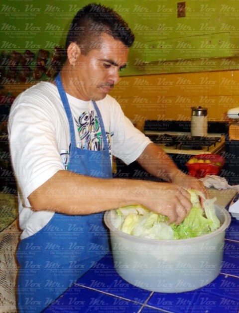 MrVox Acaponeta: SIMON CATON: REY DE LAS HAMBURGUESAS EN ACAPONETA