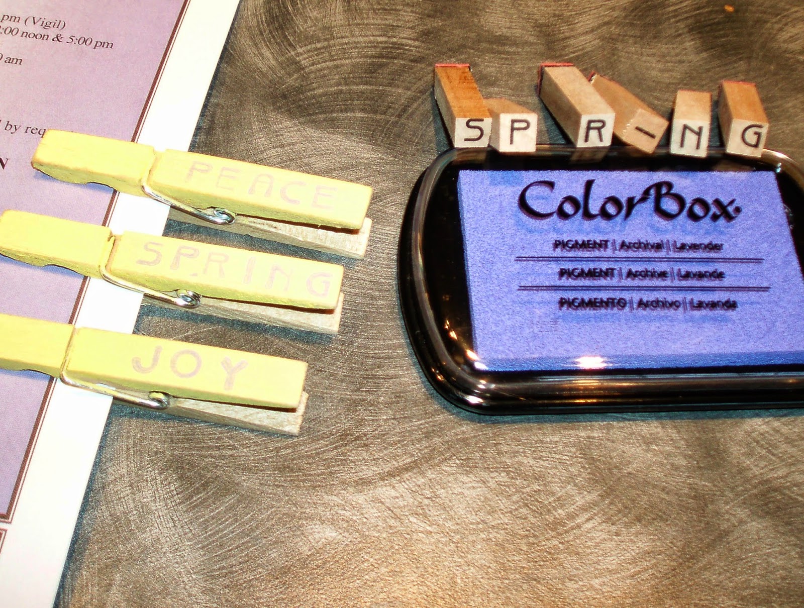 This Mom's Many Hats: Easy Spring Décor