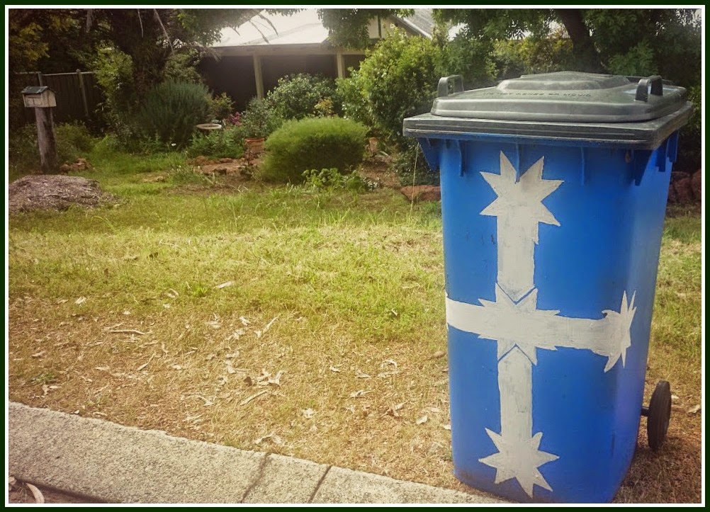 The Muddle-Headed Mamma: Rubbish Bin Art