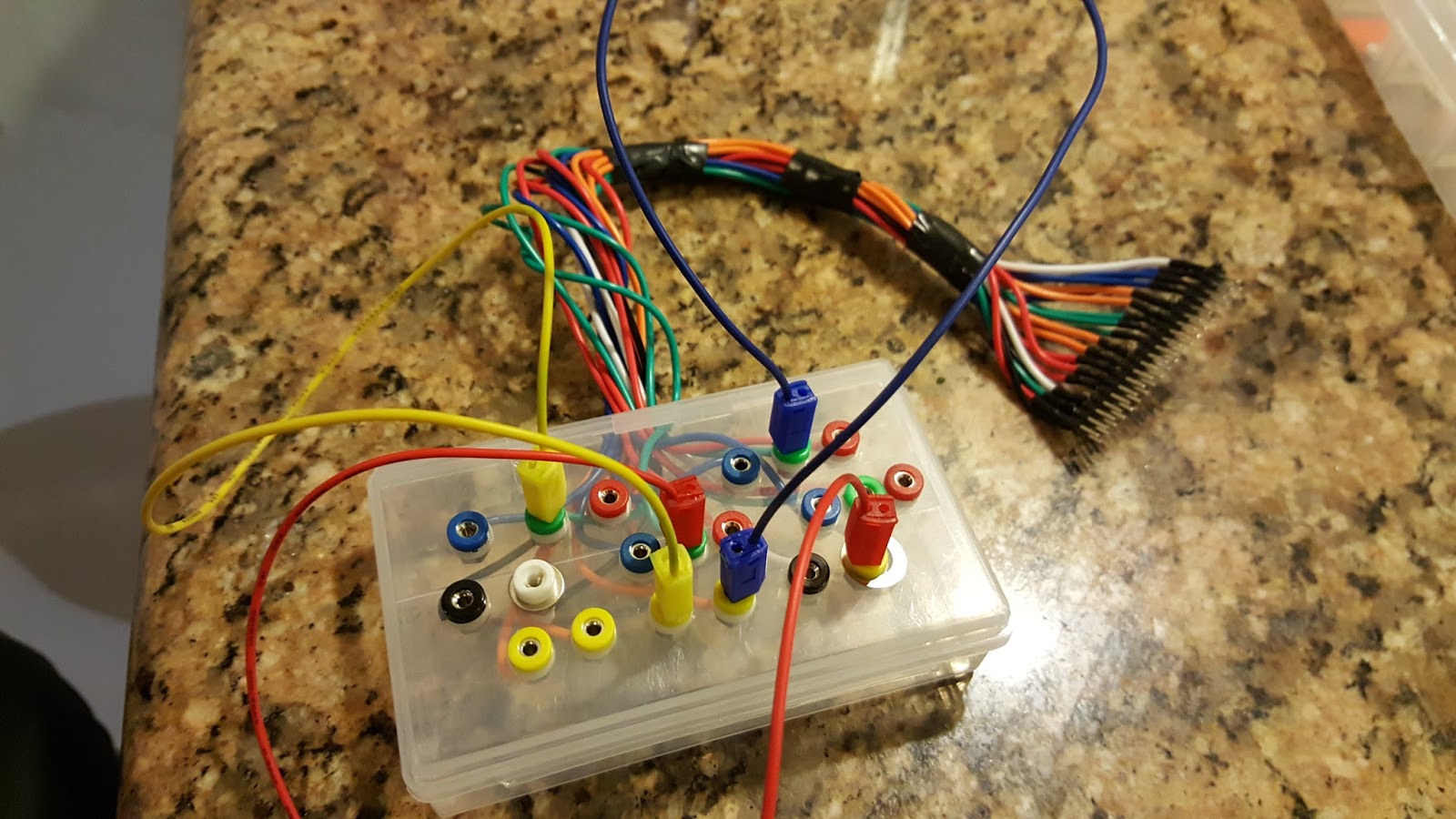 JonDent - Exploring Electronic Music: 3trins to banana breakout box