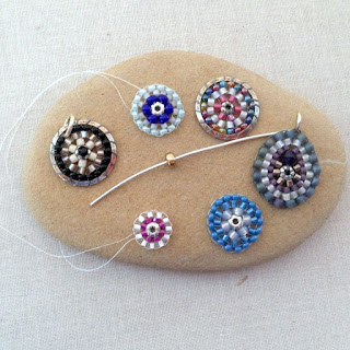 Lisa Yang Jewelry : DIY Miguel Ases Style: Finding a Good Center Bead