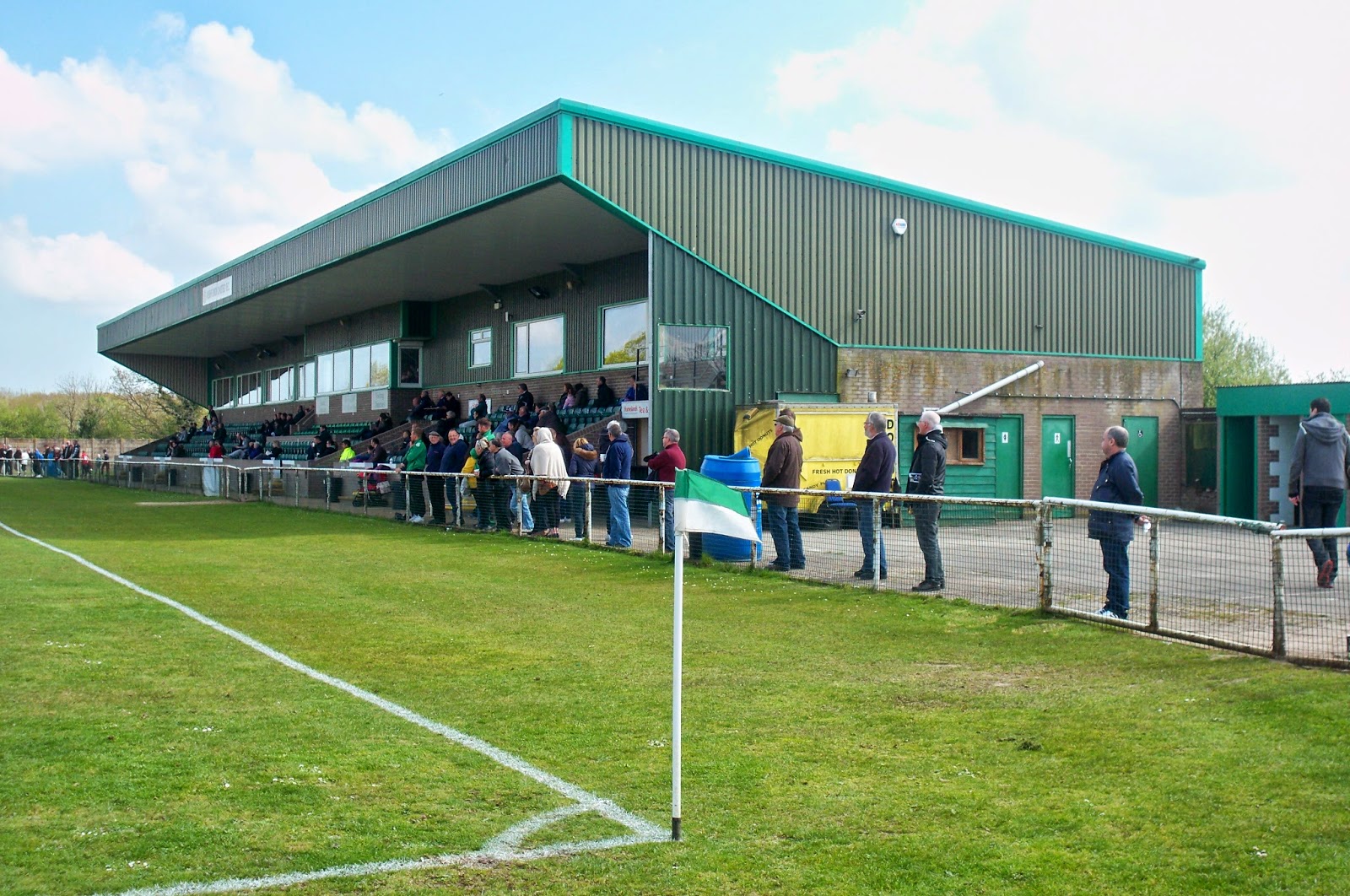 Football Grounds visited by Richard Bysouth: Ashford United FC
