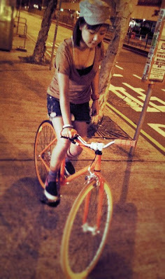 FAME FxD: Fixed Gear Girl - Hong Kong