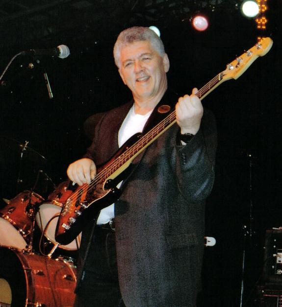 2 or 3 lines (and so much more): Crow -- "Keeps Me Runnin'" (1971)