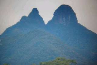 Terkenal Hingga ke Negeri Jiran, Gunung Daik Simpan Segudang Cerita ...