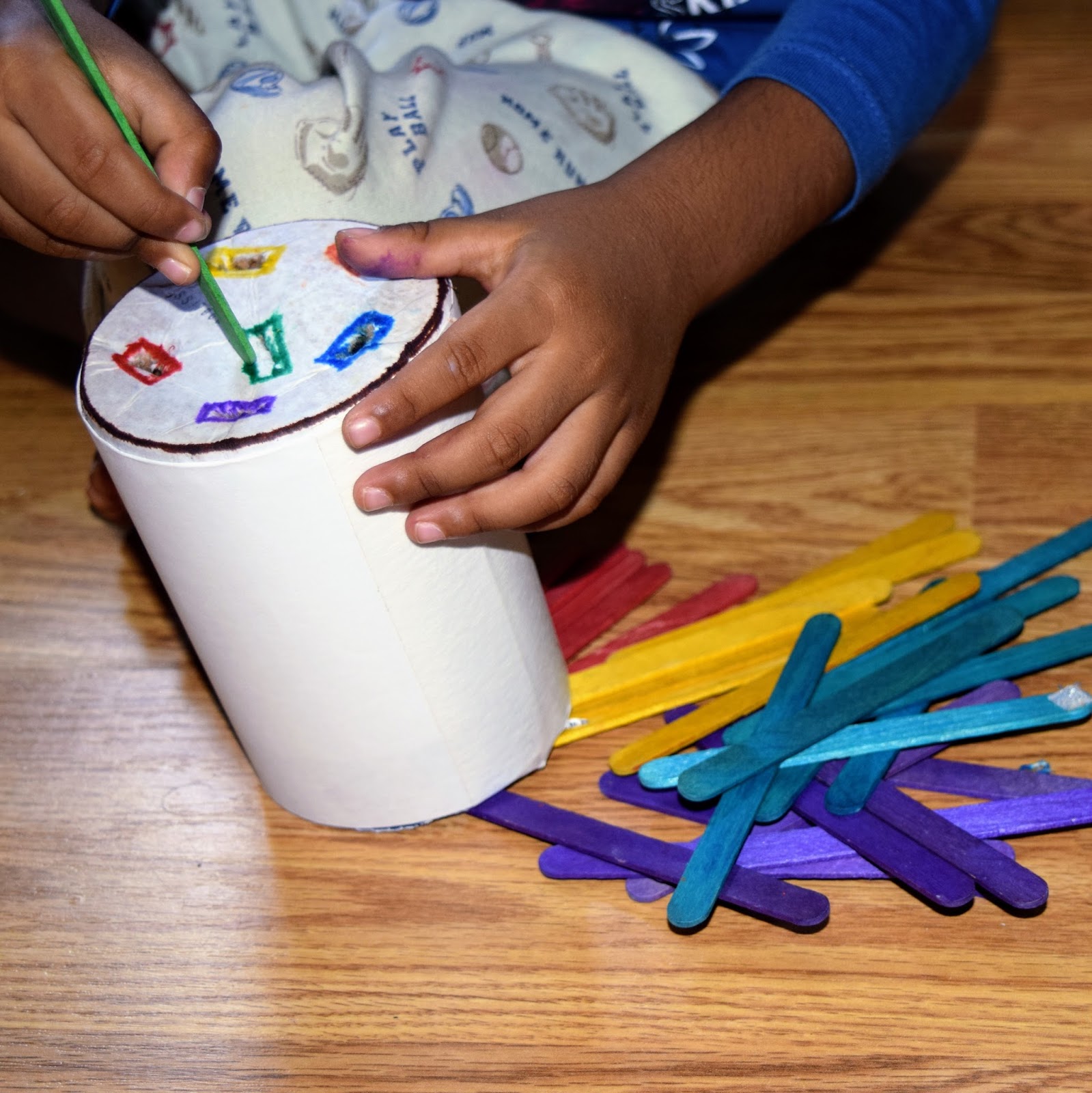 Sindhu's cocoon: Learn color with the sticks : Activity for Toddlers