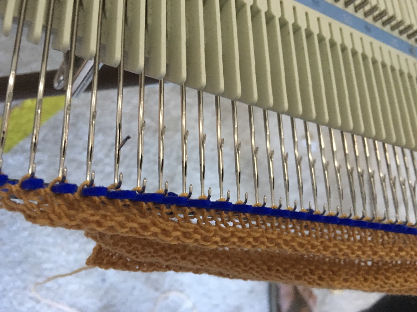 Ozlorna's Knitting Blog: 3D Garter Bar For My Brother 7mm KX350 Plastic ...