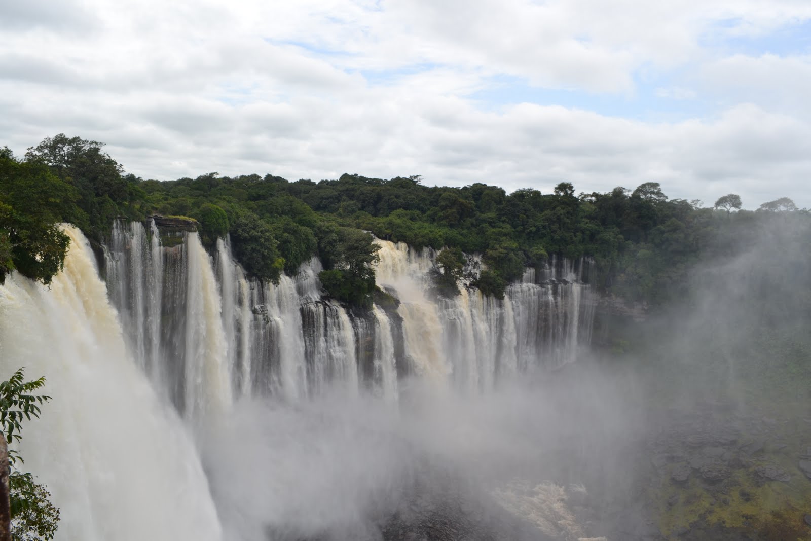 Second Star to the Right: Kalandula Falls - Le Cascate di Kalandula