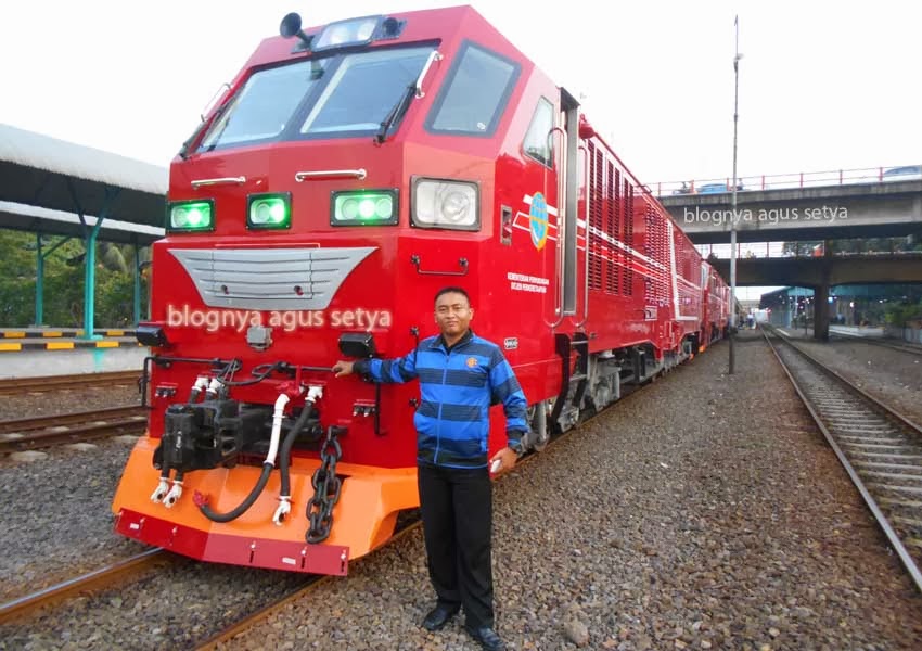 Lokomotif CC 300 Test Run 2014 | Blognya Agus Setya Fakhruddin