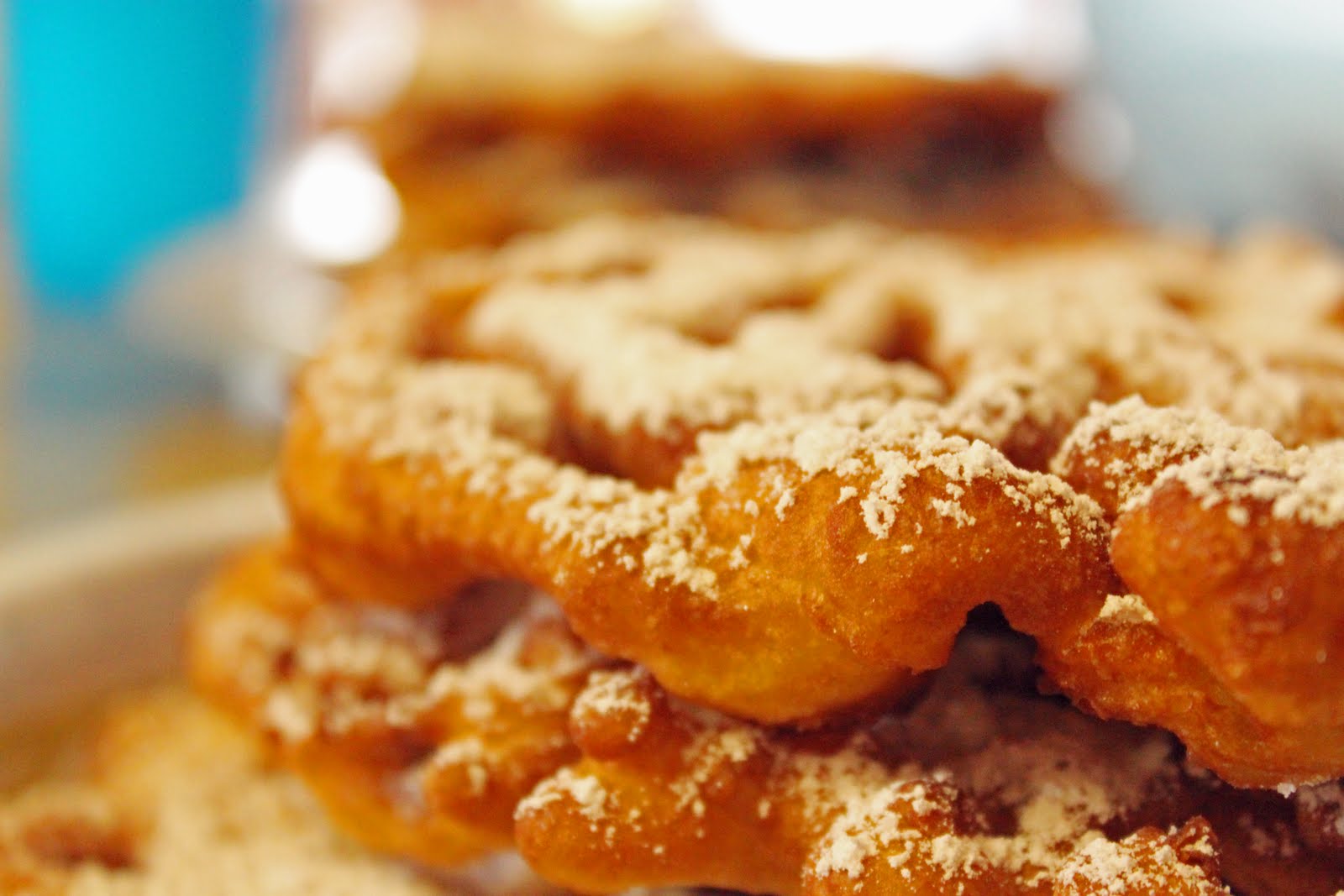 Mama Bear Gets Chatty: Momma's Fair Funnel Cake