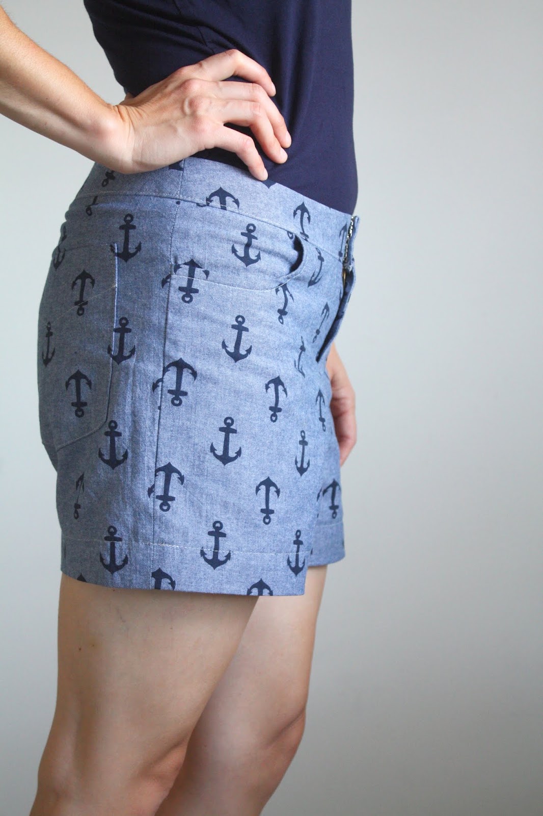 Nicole at Home: Really Maritime-y shorts