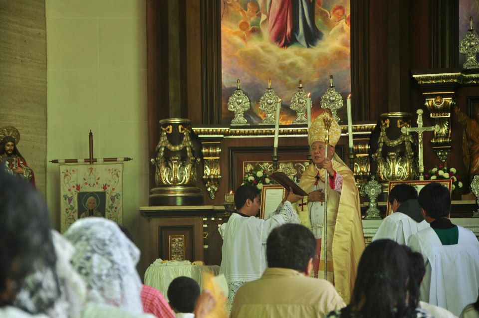 The Pinoy Catholic: Traditional Confirmation and Mass!!!