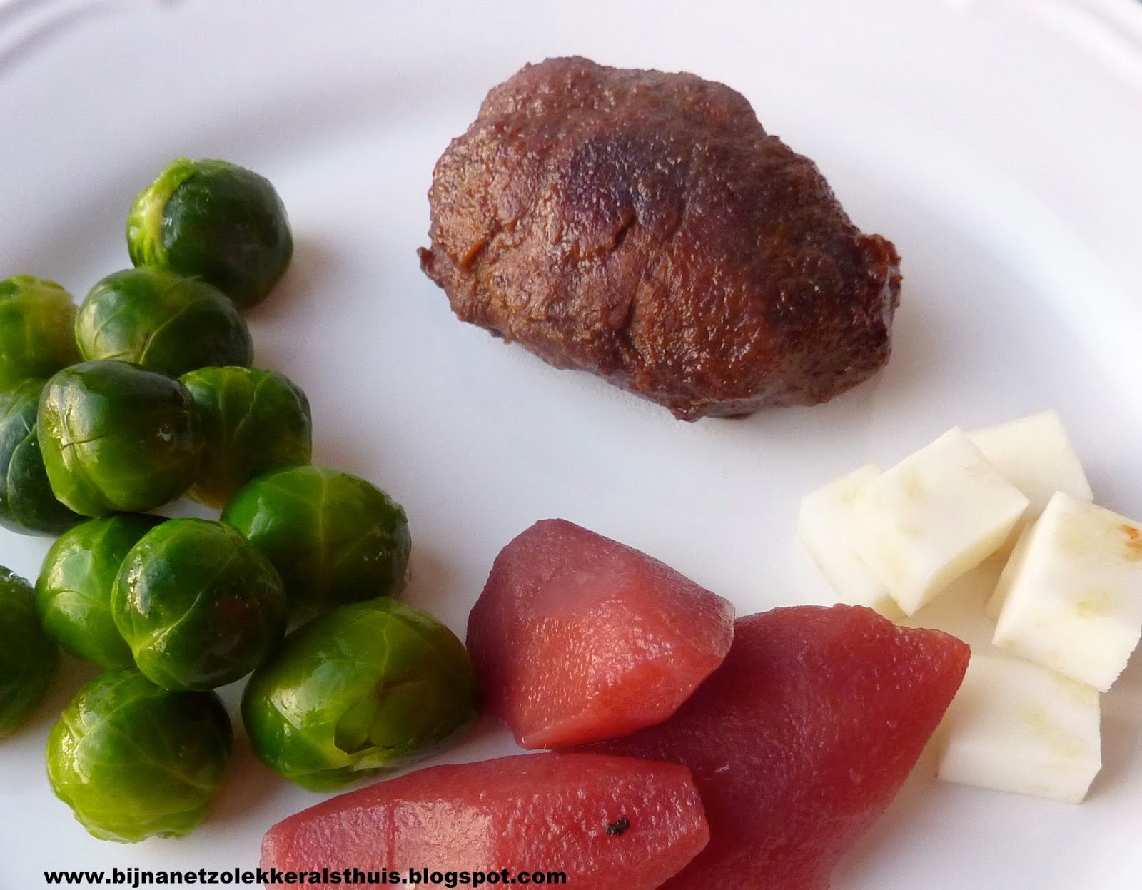 bijna net zo lekker als thuis: Varkenswang in zoetzure jus