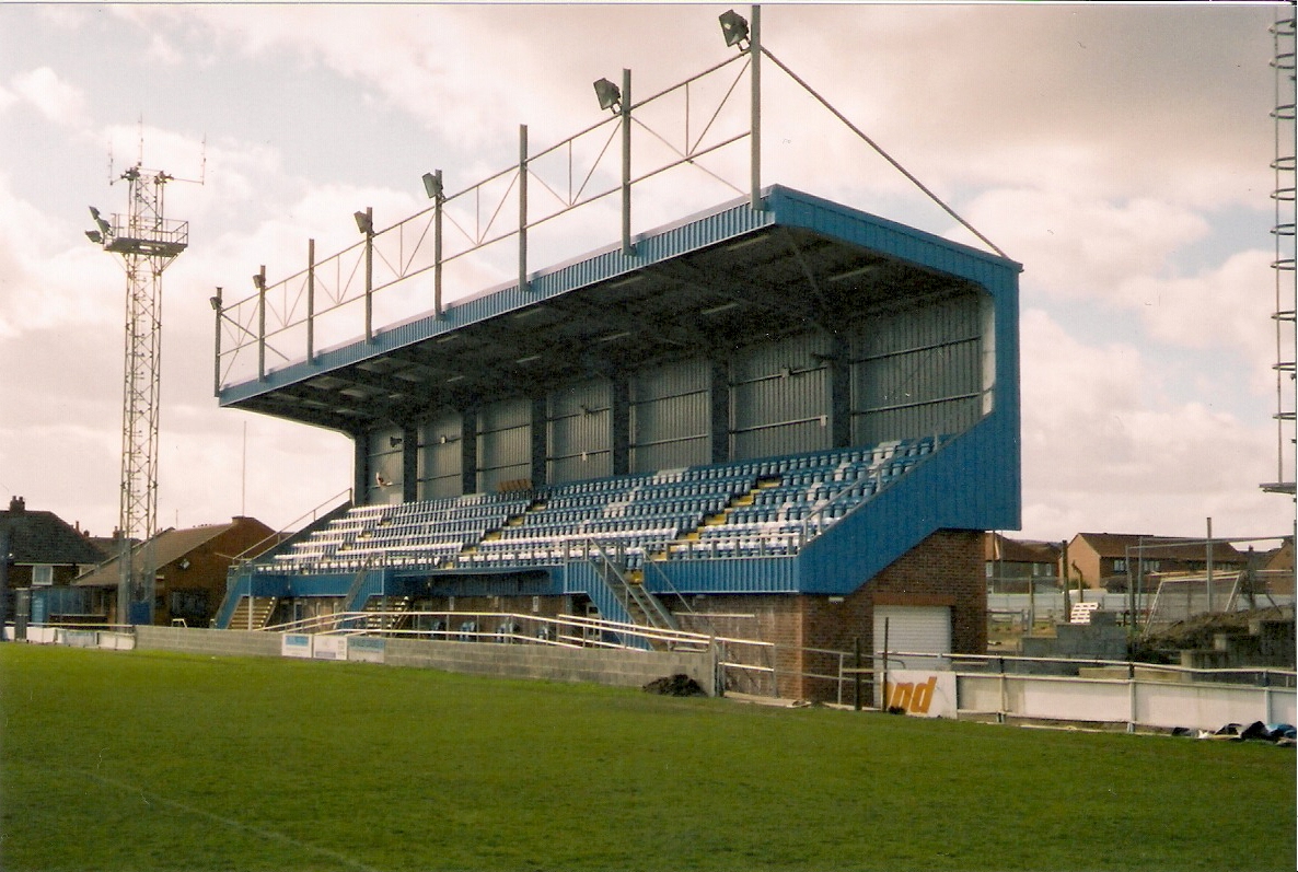 footballstadeblog: Issue No.1 October 2013