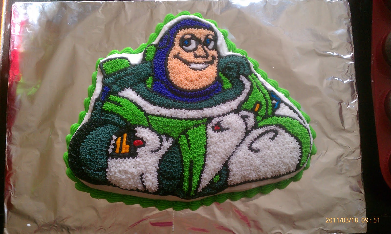 Hollie's Hot Cakes: Buzz Baby!