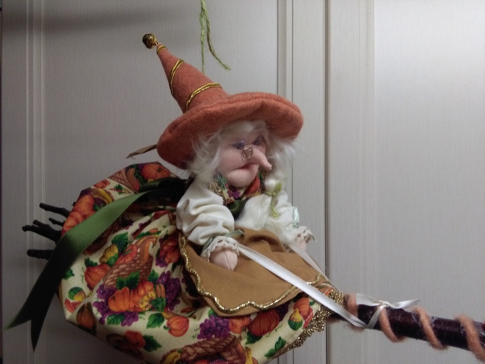 Magie di cera e di stoffa: Streghe 2016... sempre più brillanti ...