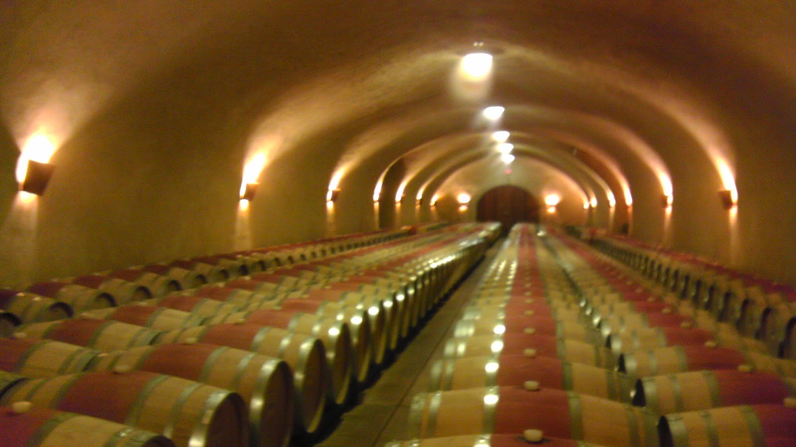 TheYumYumFoodie: Spring Mountain Vineyards a Napa must.