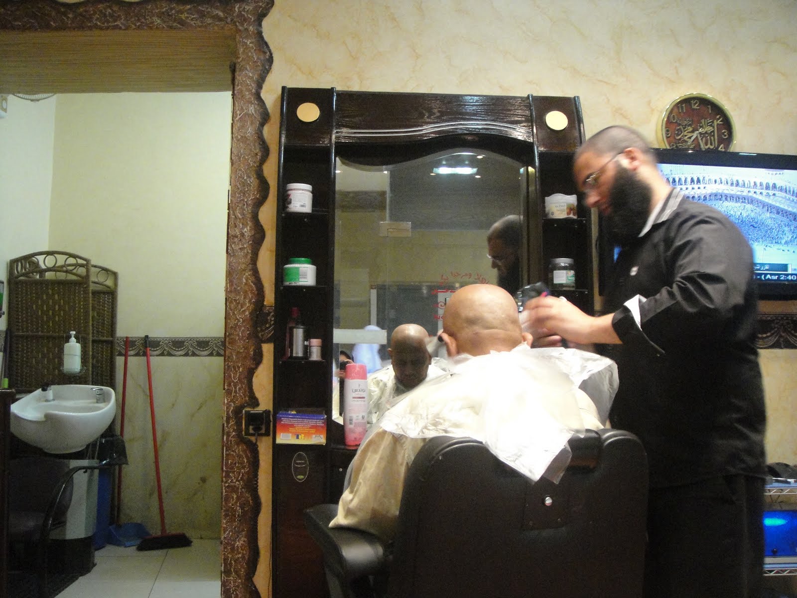 dsuarang: Hikmah dan Rahsia Bercukur atau Bergunting