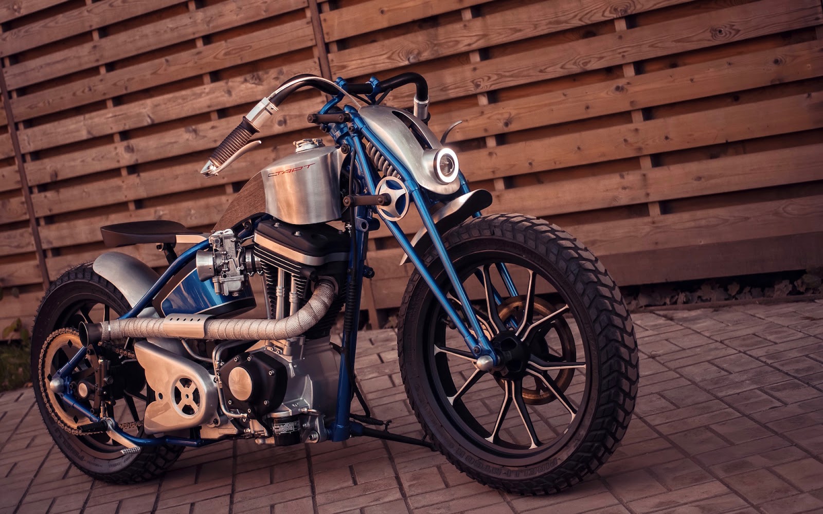 Ivan's Blast - Inazuma café racer