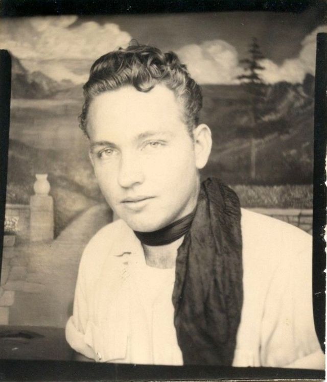 36 Cool Portraits From Photo Booths That Defined Men's Hairstyles in ...