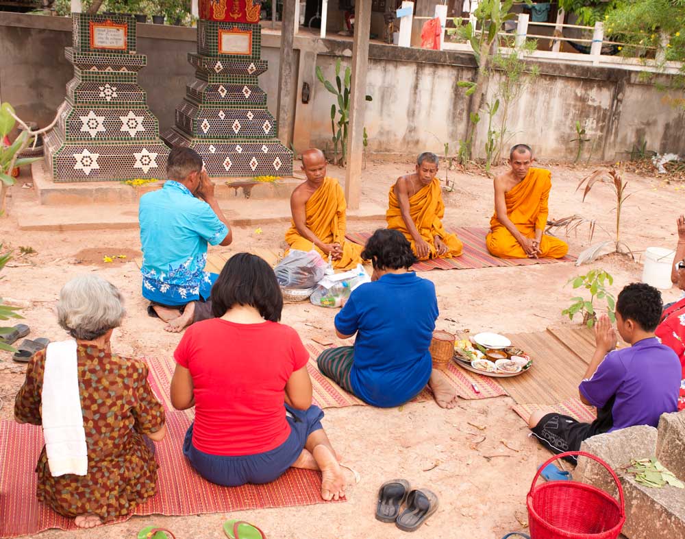 Allen's World: Songkran - Bone Washing