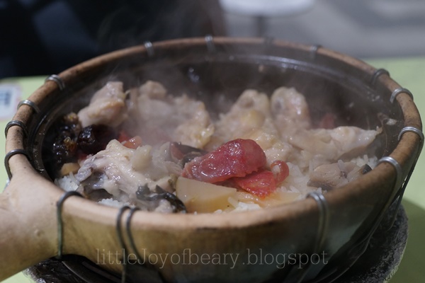 little Joy: 新鸿运, New Lucky Claypot Rice