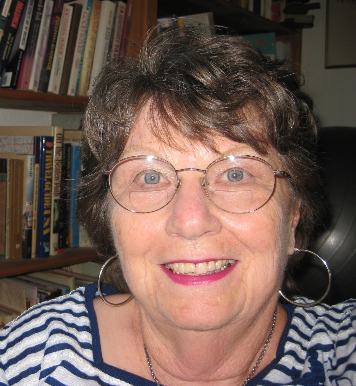 SUSPENSE SISTERS: Interview: Award-winning author Valerie Hansen--and a ...