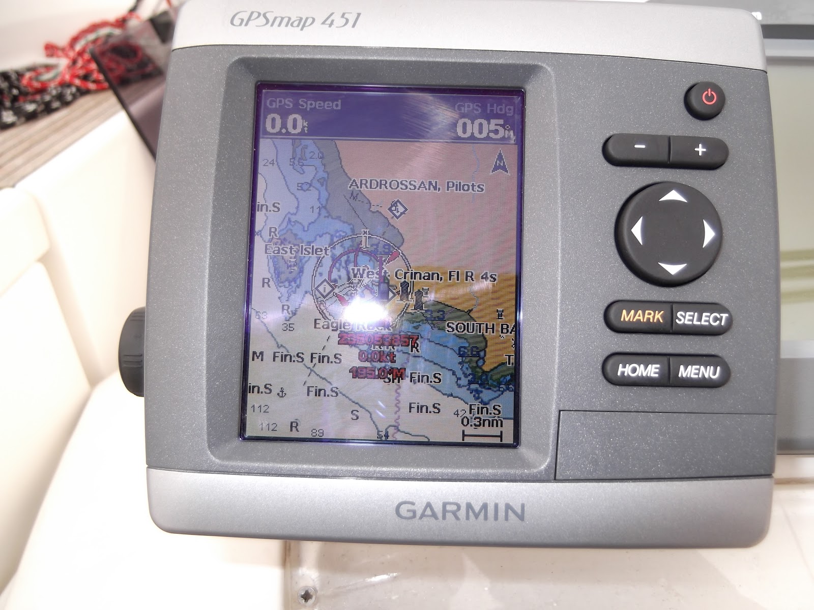 Nic and Steve sailing around the world.: Gps , chartplotters ais and ...