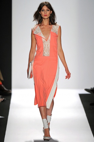STYLISH CURVES RUNWAY REVIEW: BCBG MAX AZRIA SPRING 2013 - Stylish Curves