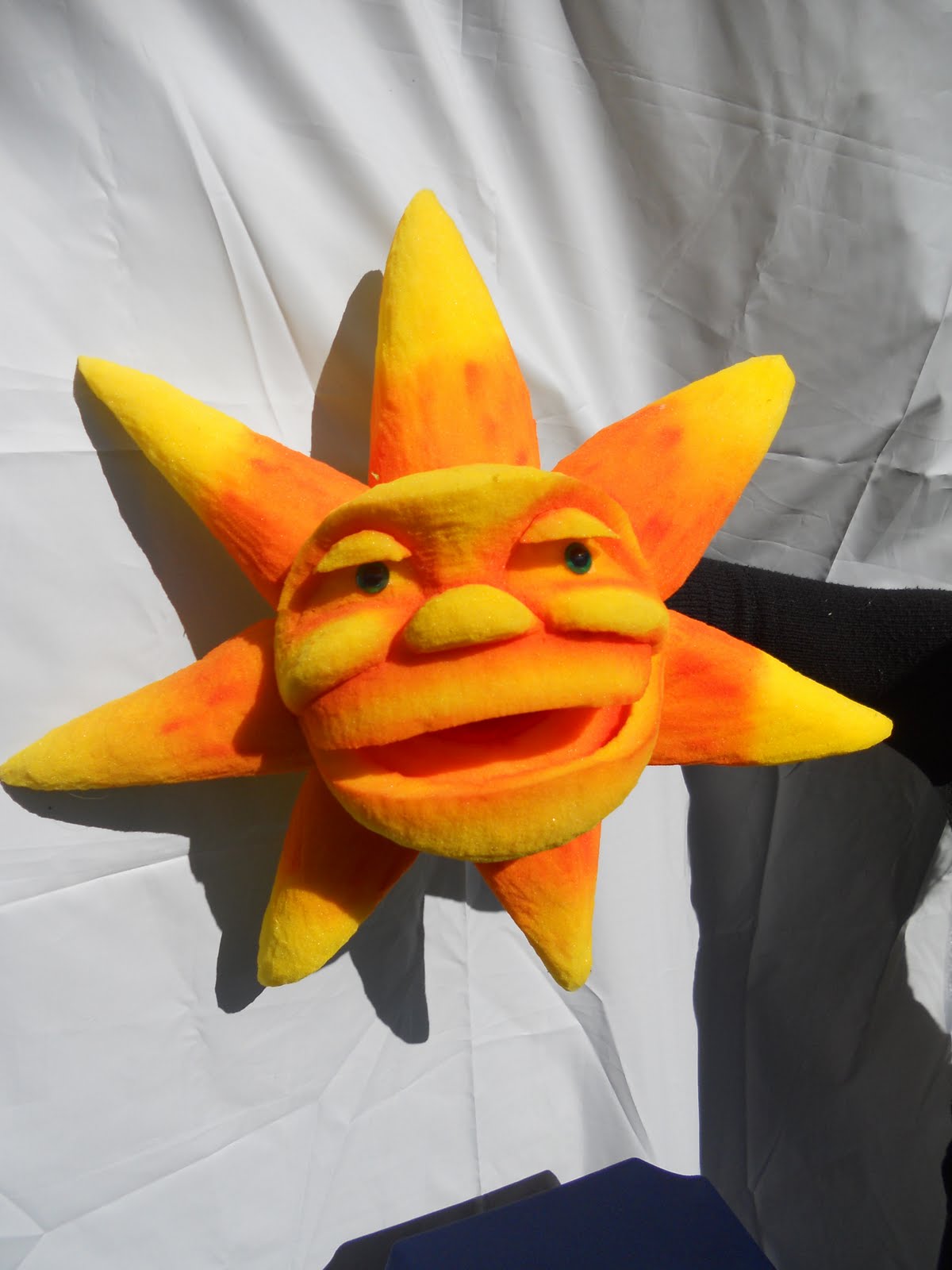 TITERES MI OTRO CORAZON: TITERE SOL DE GOMA ESPUMA