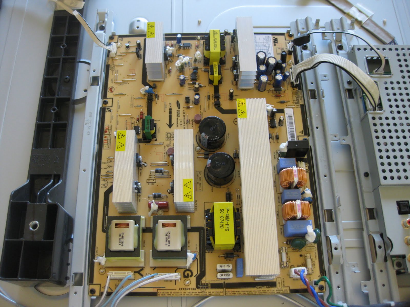The Red Pushpin: Repairing a Samsung LCD TV With Clicking Relays (LNT4661F)