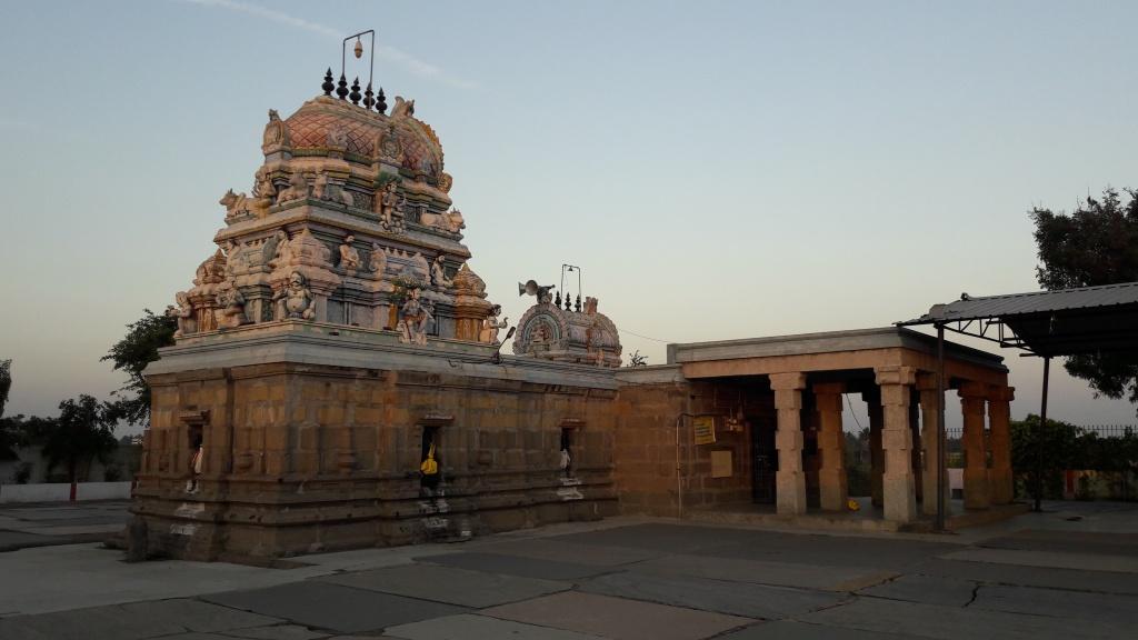 Tamilnadu Tourism: Aavundeeswarar Temple, Nemam – The Temple