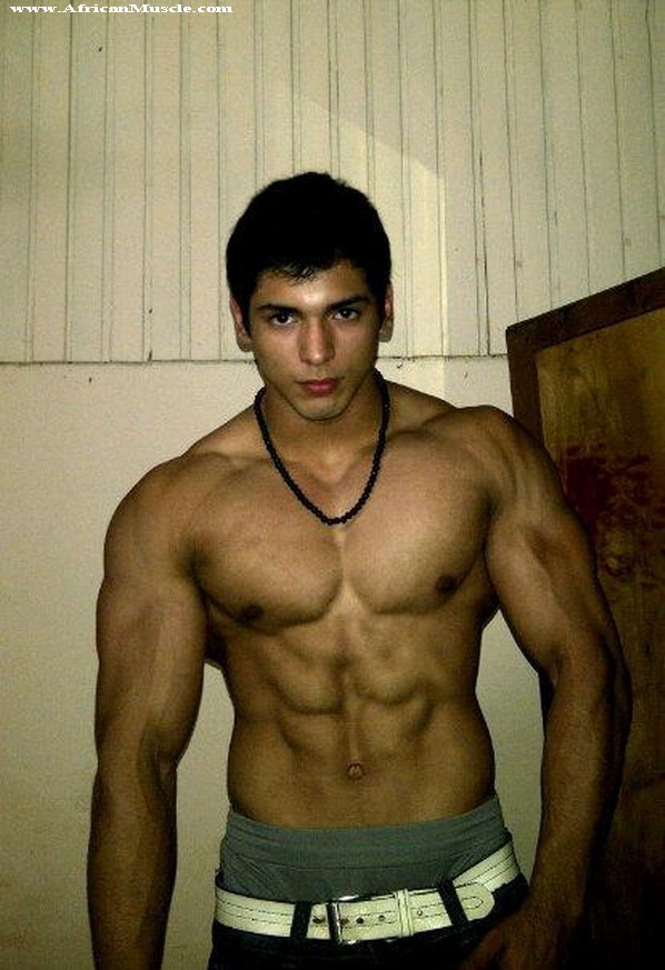 the beauty of male muscle: Romaine