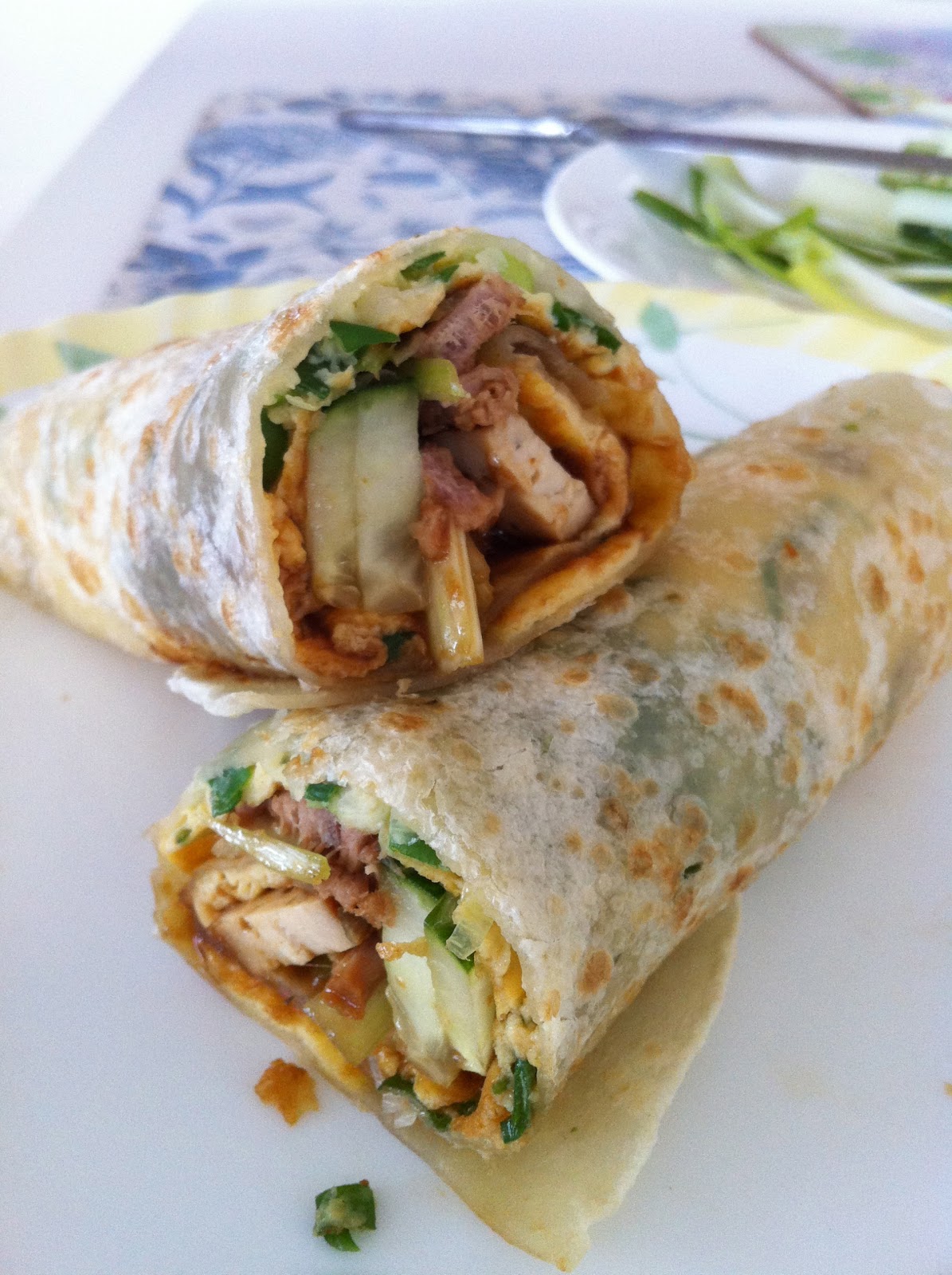 The Cafe Crawler: Cooking at Home - Taiwanese Beef Wraps
