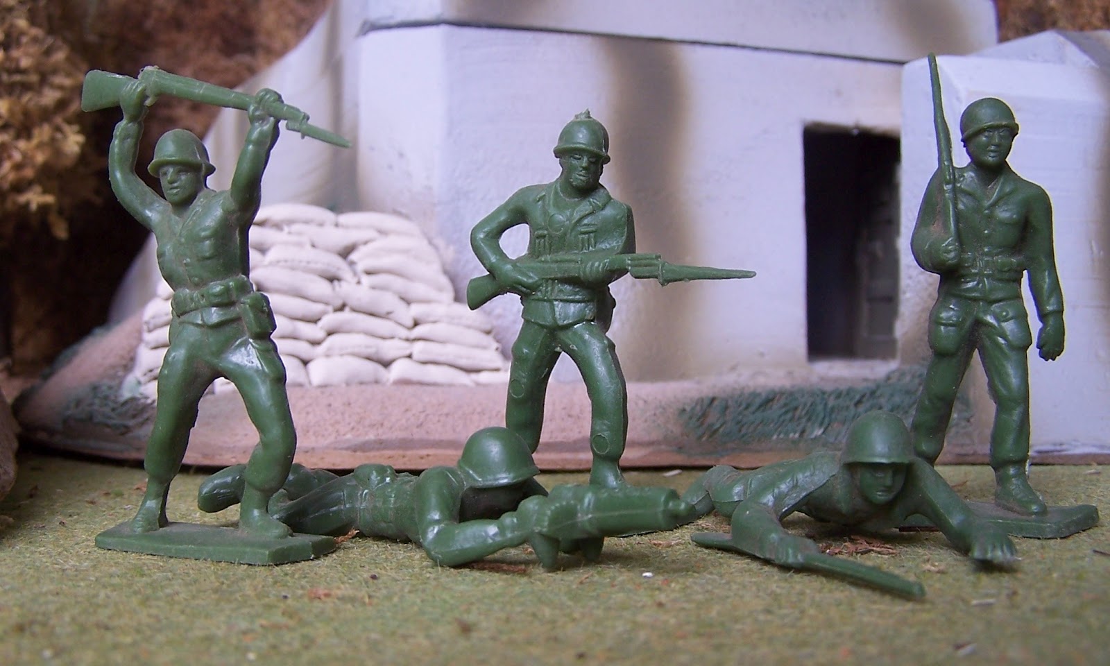 WWII Plastic Toy Soldiers: Tim-Mee - Toy Soldiers
