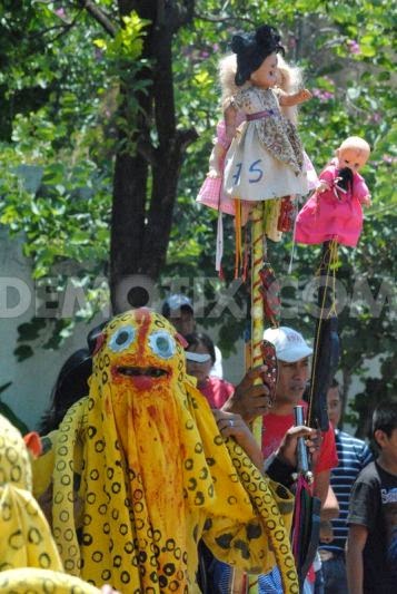 Historia de las danzas comedias y parodias tradicionales rituales ...