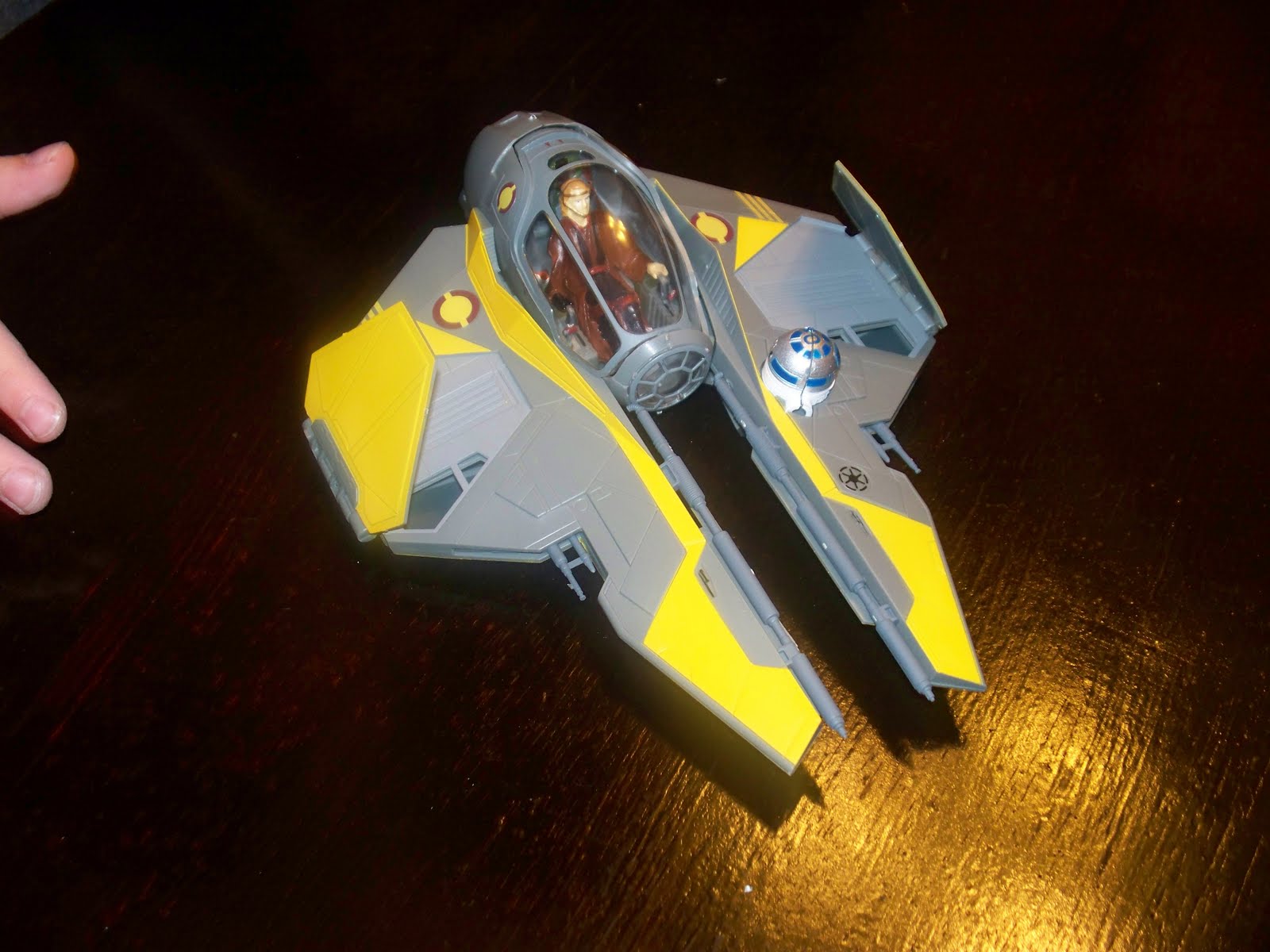 The Emerson Family Blog: Anakin Jedi Starfighter model
