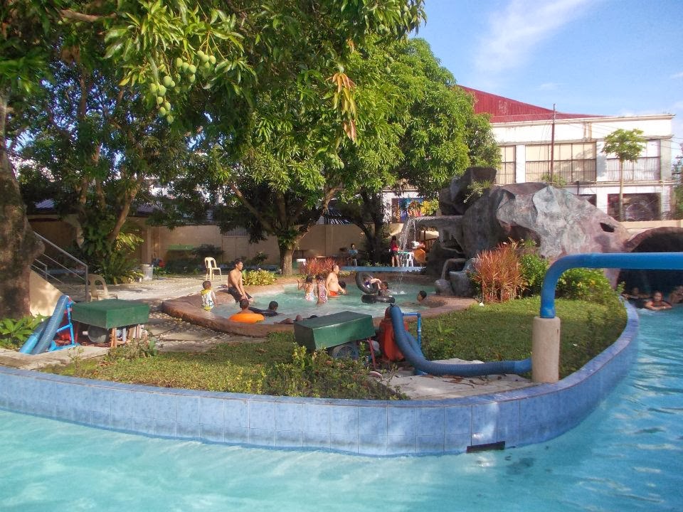 Crys Savory Lifestyle: Caribbean Waterpark and Resotel in Bacolod City ...