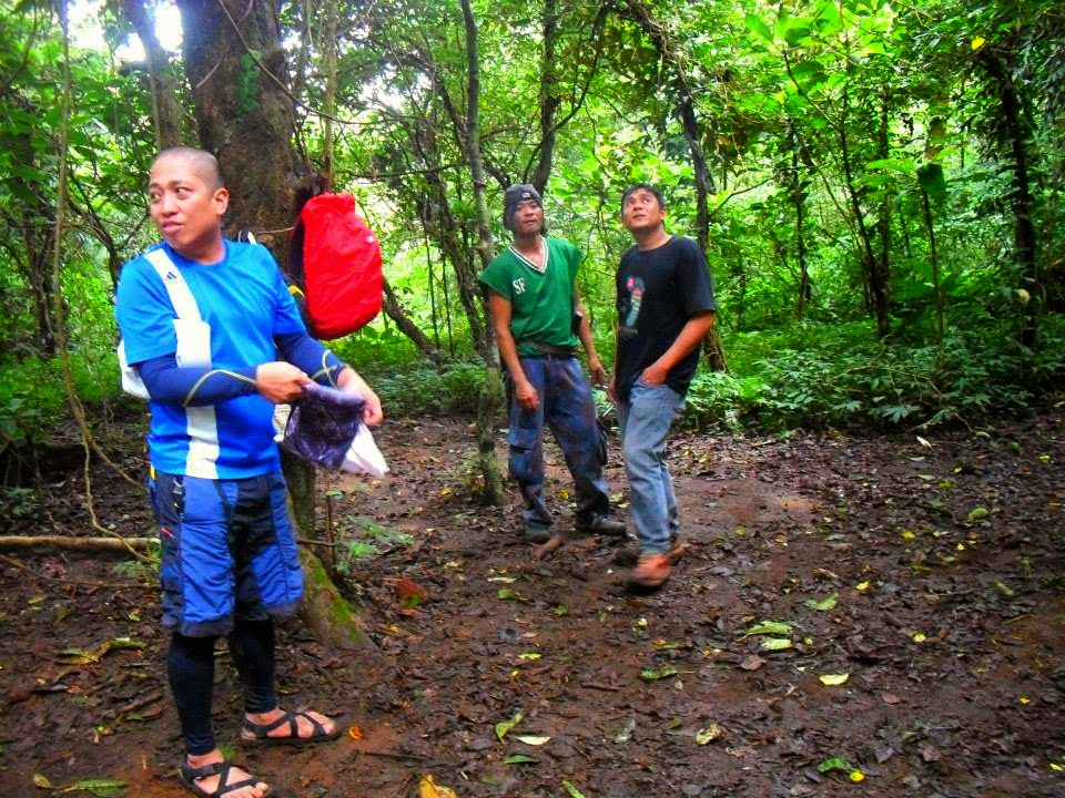 SI AYANG ANG ESKAPO : Mt. Makiling Traverse "MAKTRAV" via Sipit Trail ...