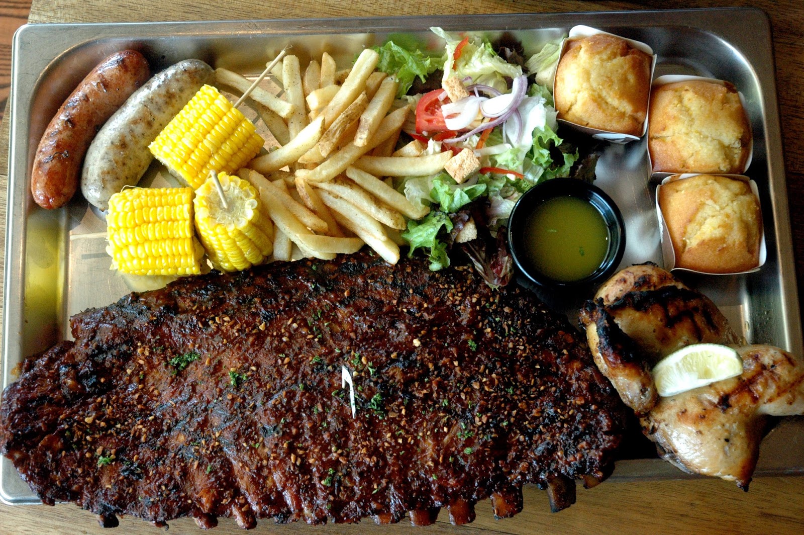 DUDE FOR FOOD: Sticky Bones and Ribs at Morganfield's